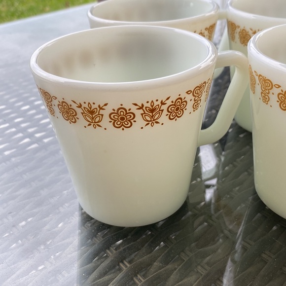 Corningware | Dining | Corning Pyrex Corelle Vintage Butterfly Mug Set ...